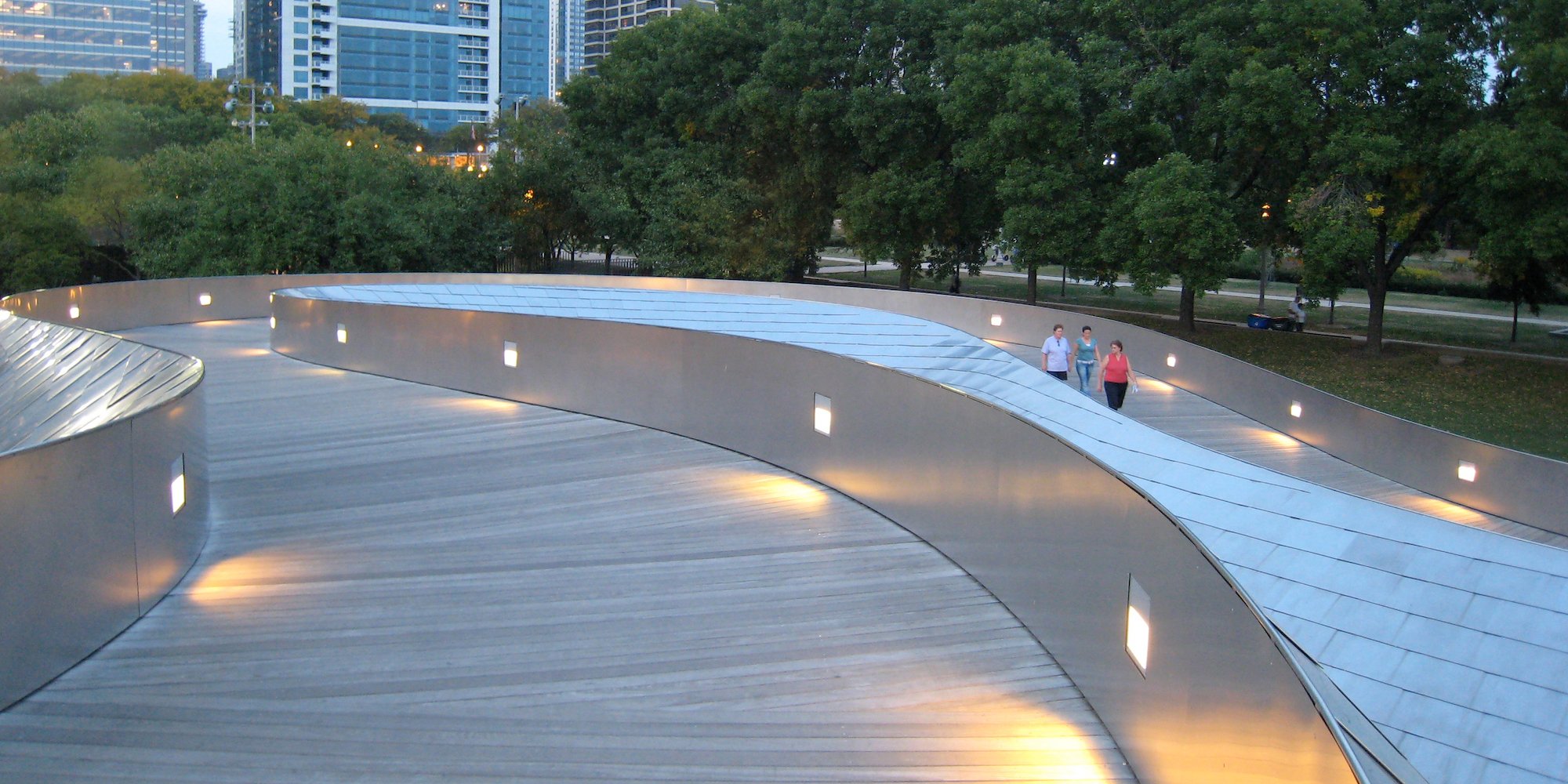 Exterior step light to light up paths